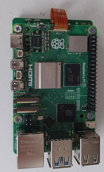 Pineberry Pi - Raspithek